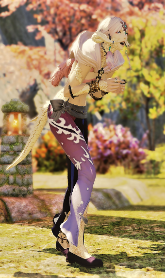 Pink Tail | Eorzea Collection
