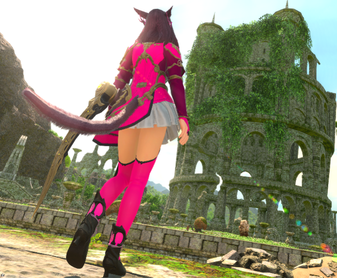 Pink Crescent | Eorzea Collection