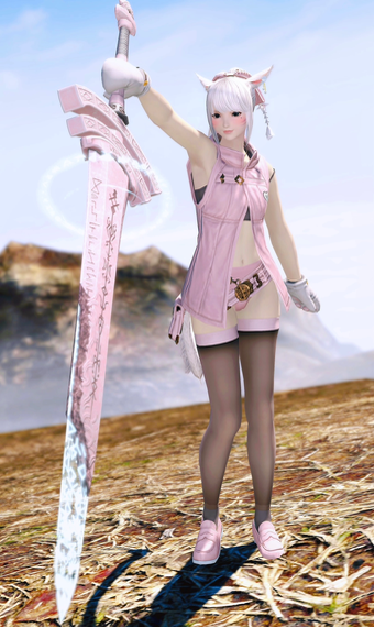 1 sword tall | Eorzea Collection