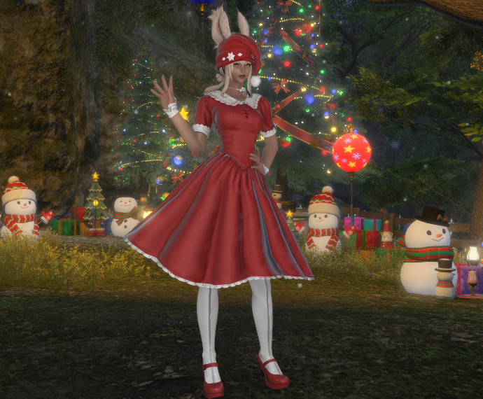 Jolly Friends 2025 - Miss Claus | Eorzea Collection